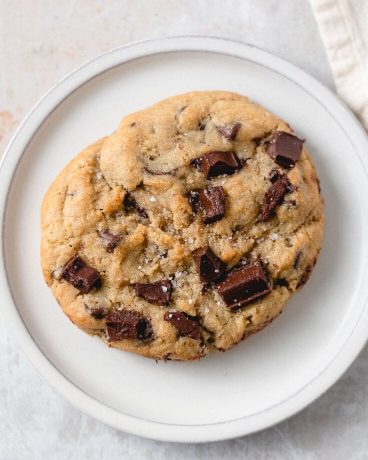 CRUMBL Milk Chocolate Chip VS. Semi Sweet Chocolate Chunk - Elle Makes ...