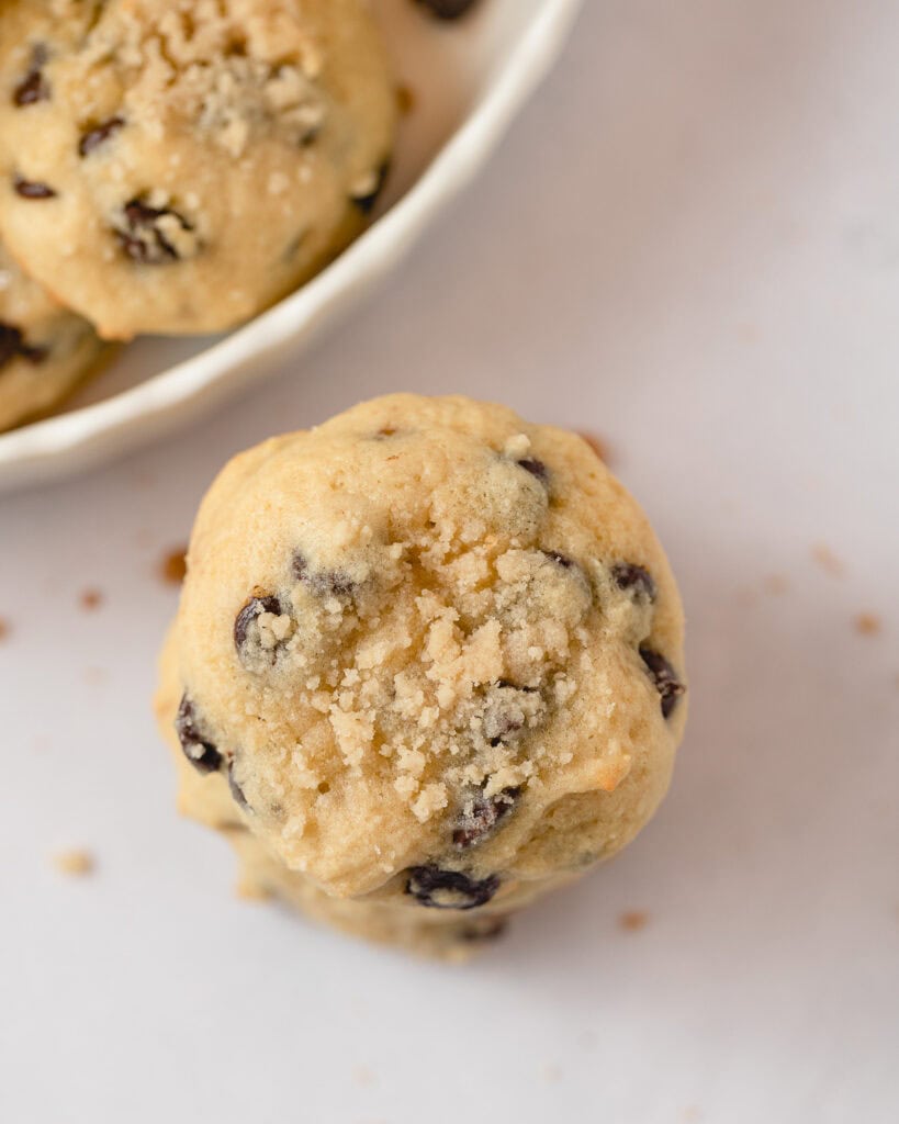 Chocolate Chip Muffin Cookies - Elle Makes Dessert