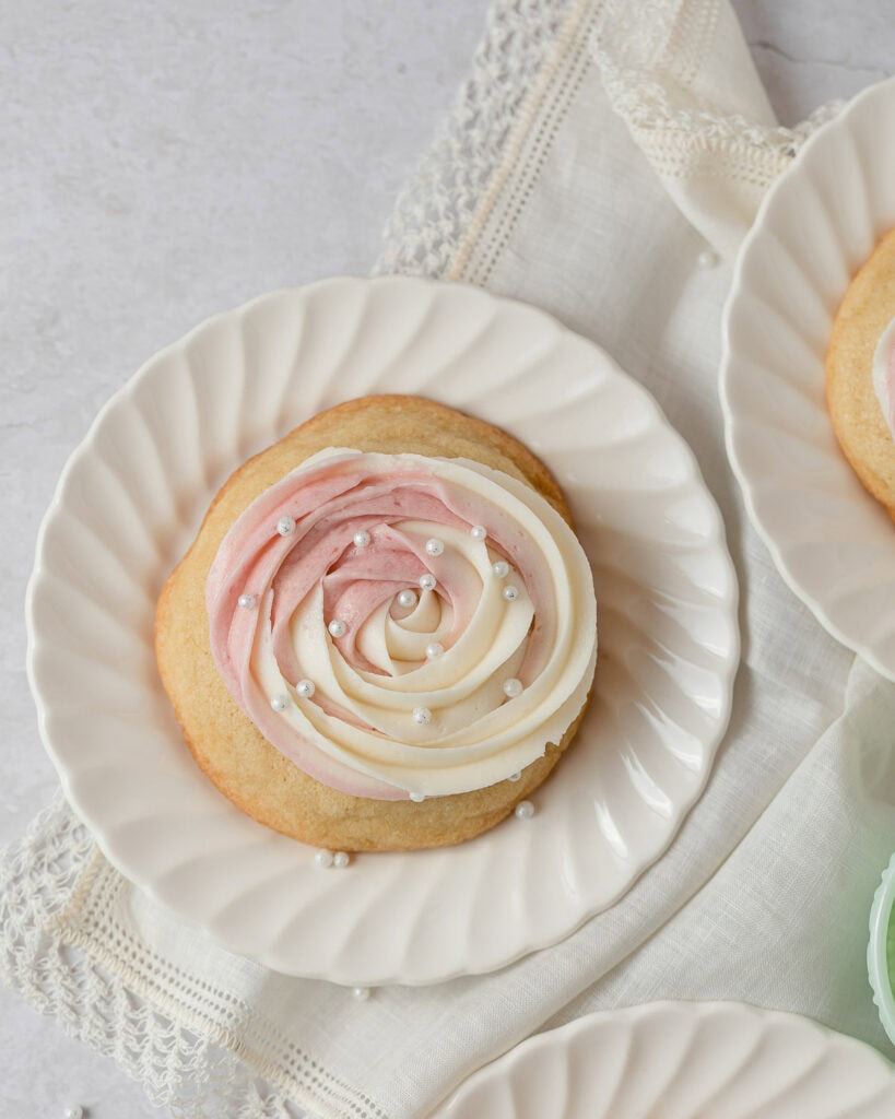 Crumbl Copycat Wedding Cake Cookies - Elle Makes Dessert